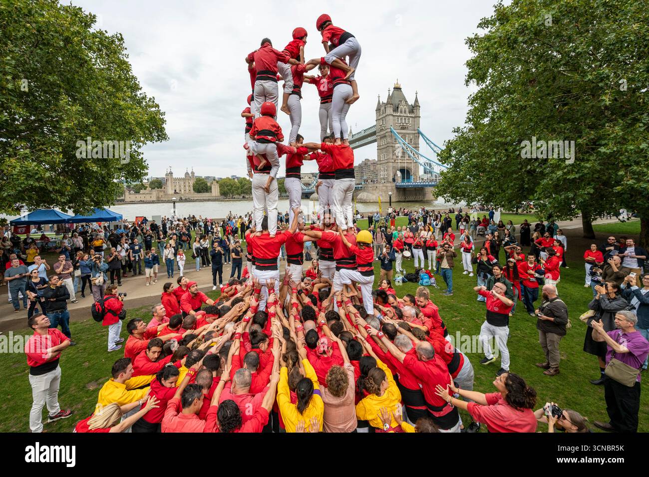 London, UK. 20 September 2025. Members of Castellers of London and the ...