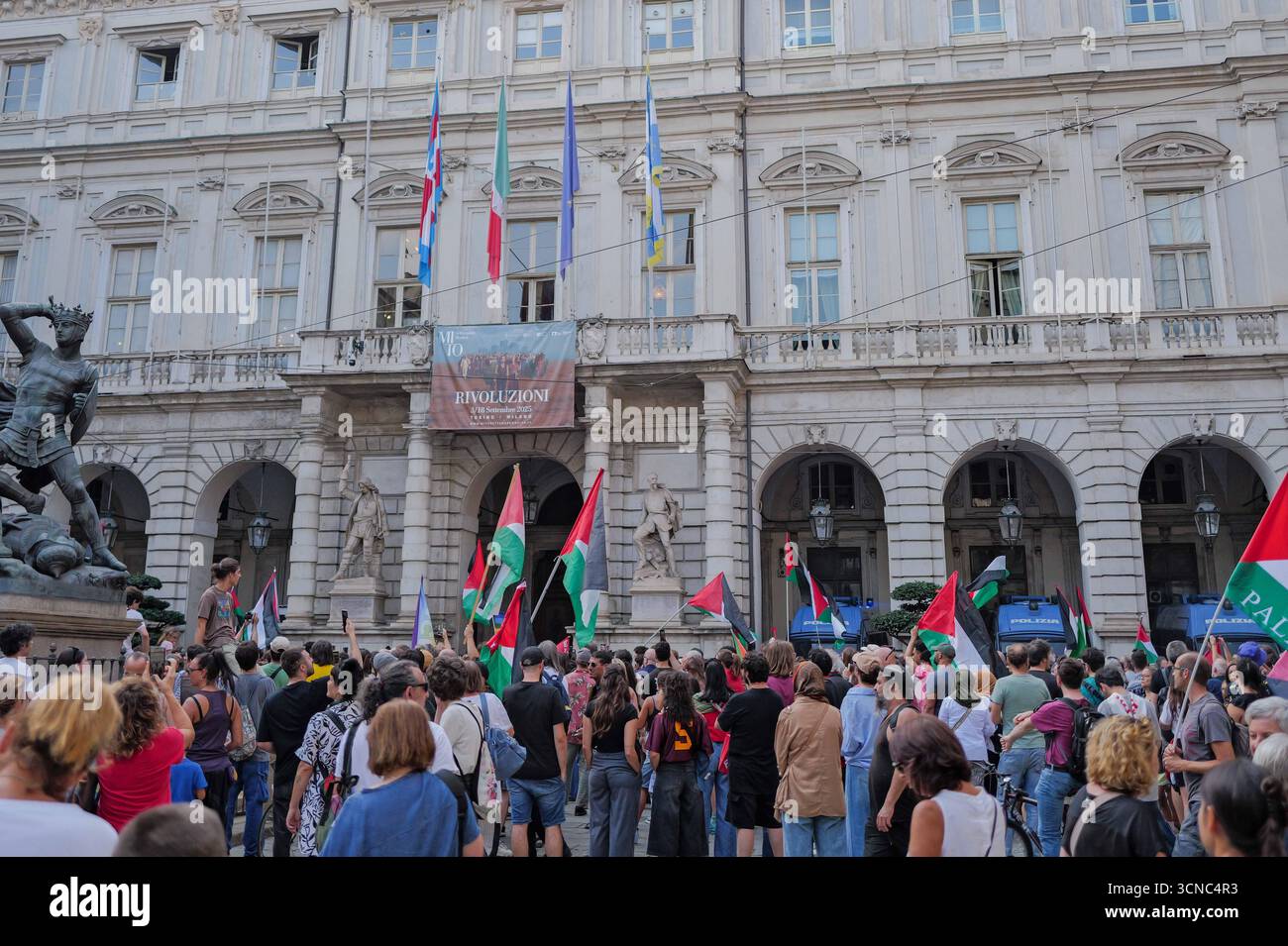 Turin. Regional march in support of Free Palestine. In the photo Stock ...