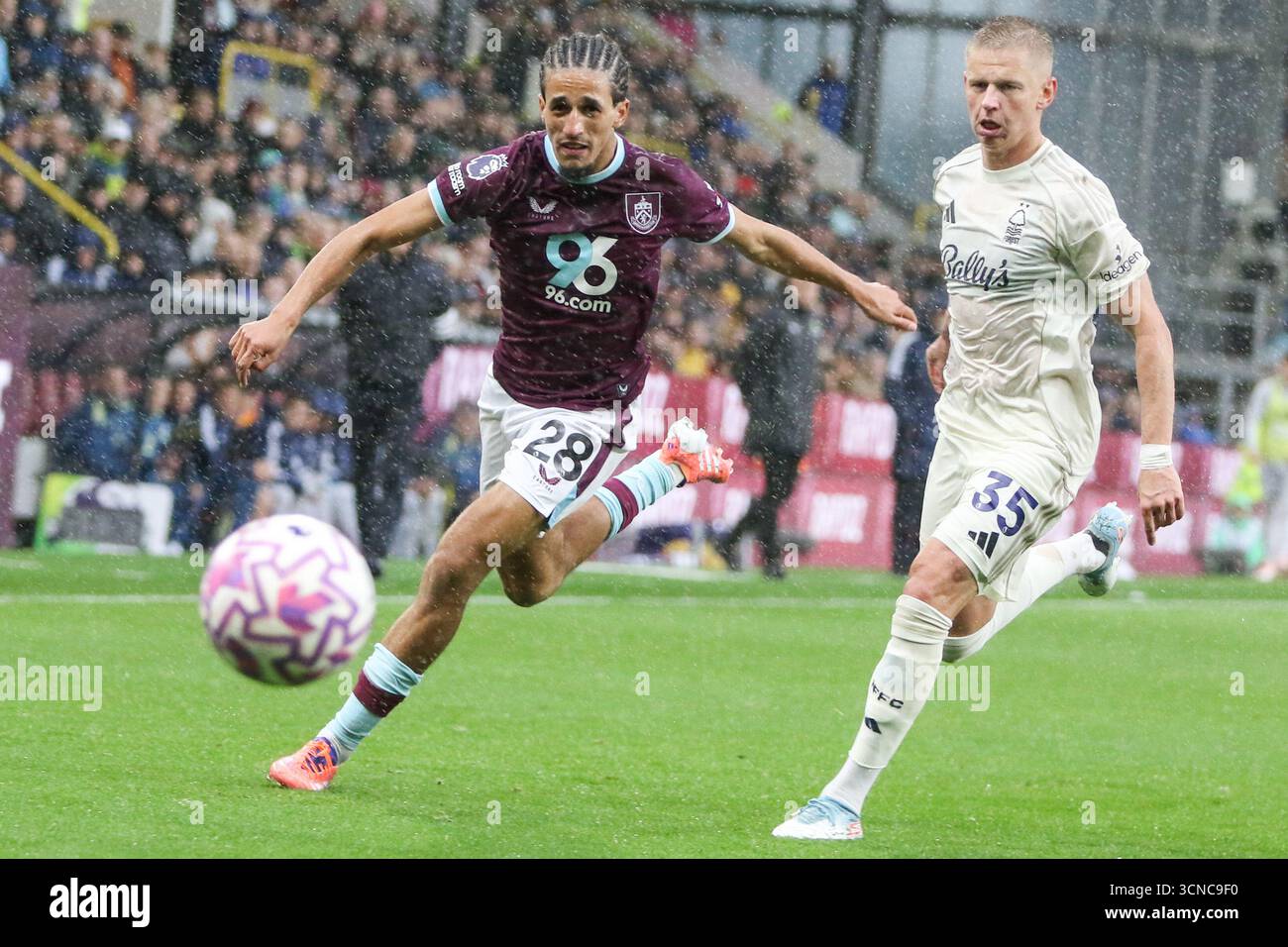 Hannibal Mejbri (28 Burnley) chases the ball during the Premier League ...