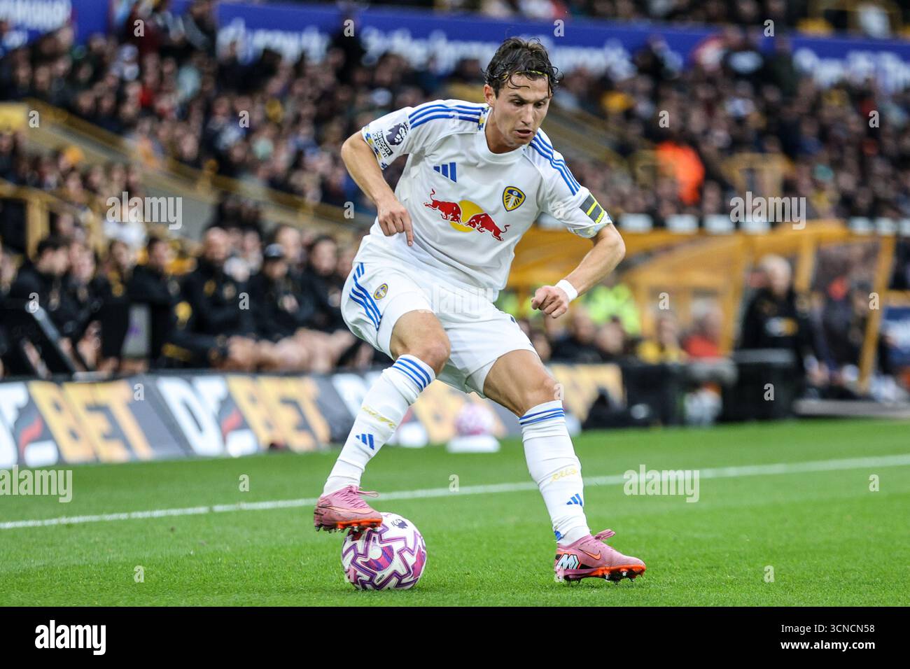 Brenden Aaronson (11 Leeds) on the ball during the Premier League ...