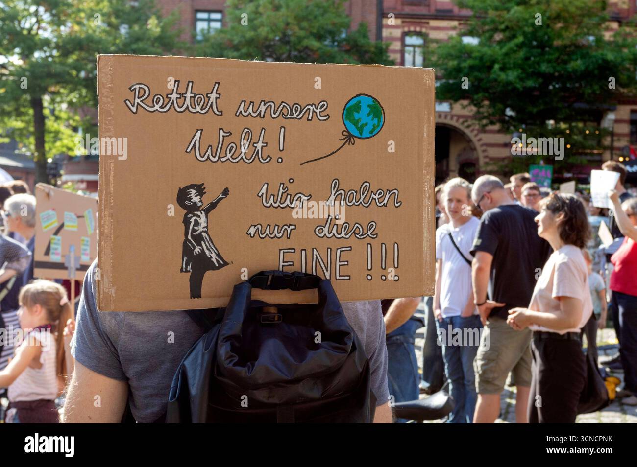 Bundesweiter Klimastreik von Fridays for Future unter dem Motto Exit ...