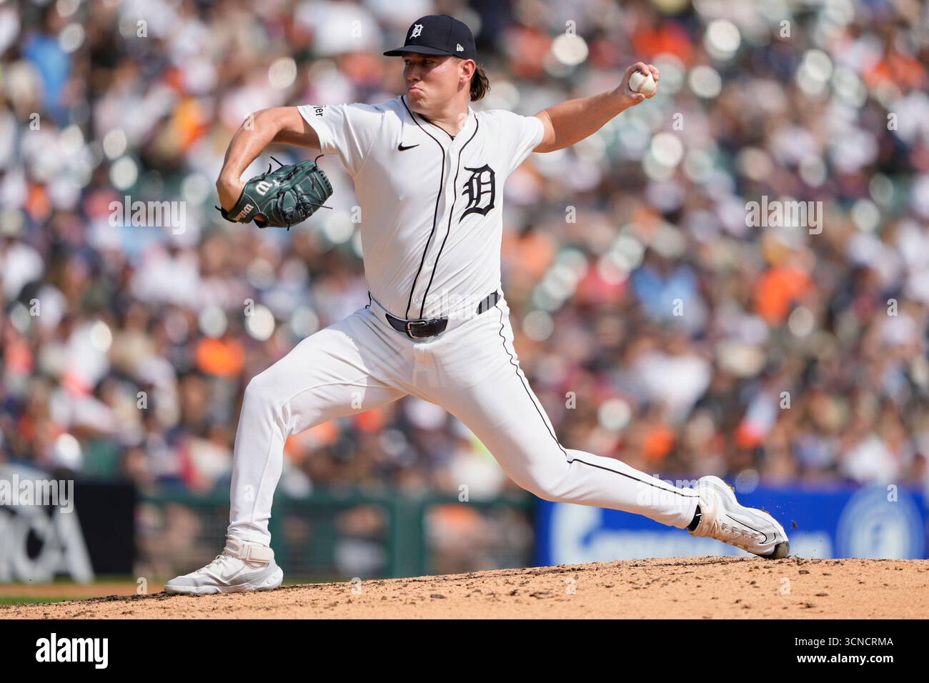 Detroit Tigers relief pitcher Tyler Holton throws during the fifth ...
