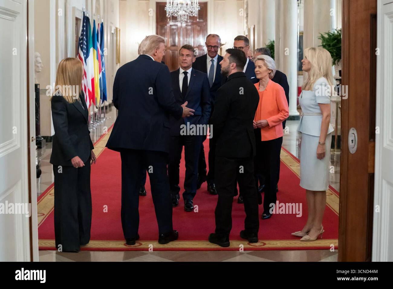 Italian prime minister giorgia meloni hi-res stock photography and ...