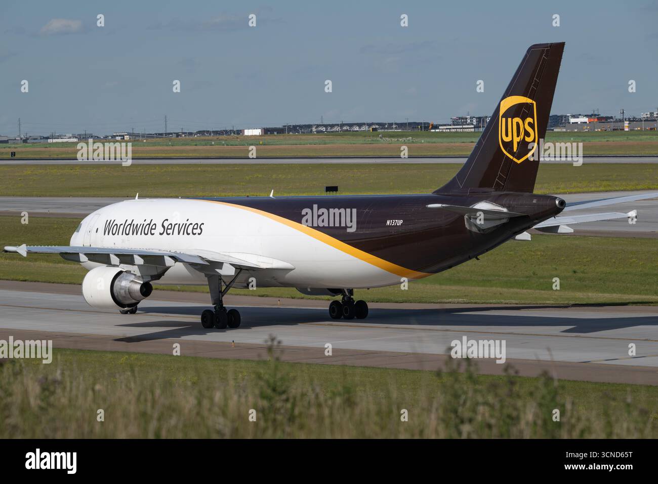 UPS Worldwide Services Aircraft on Taxiway at YYC Calgary Airport ...