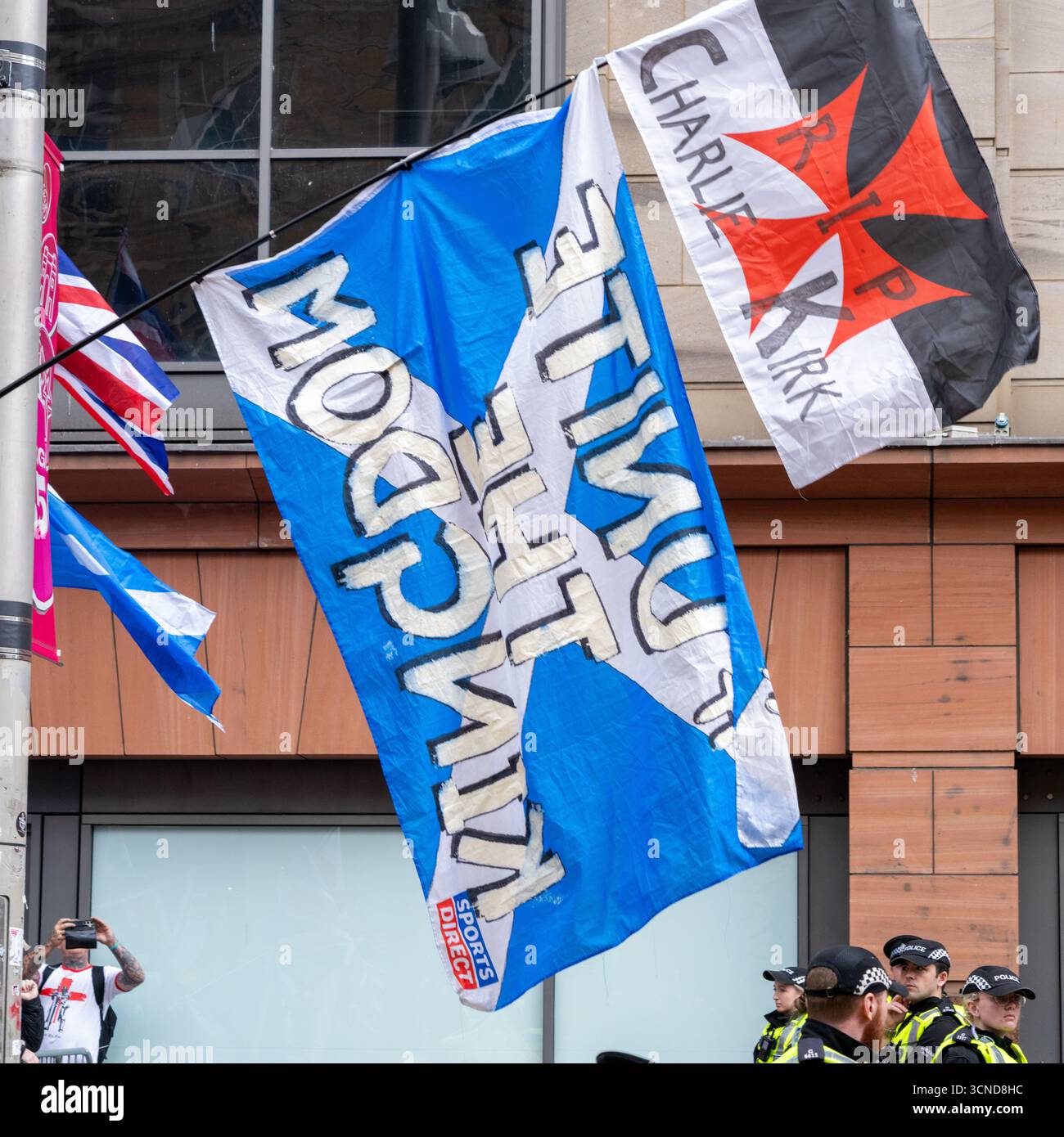 Glasgow, Scotland, 20th September 2025. Right wing demonstrators ...