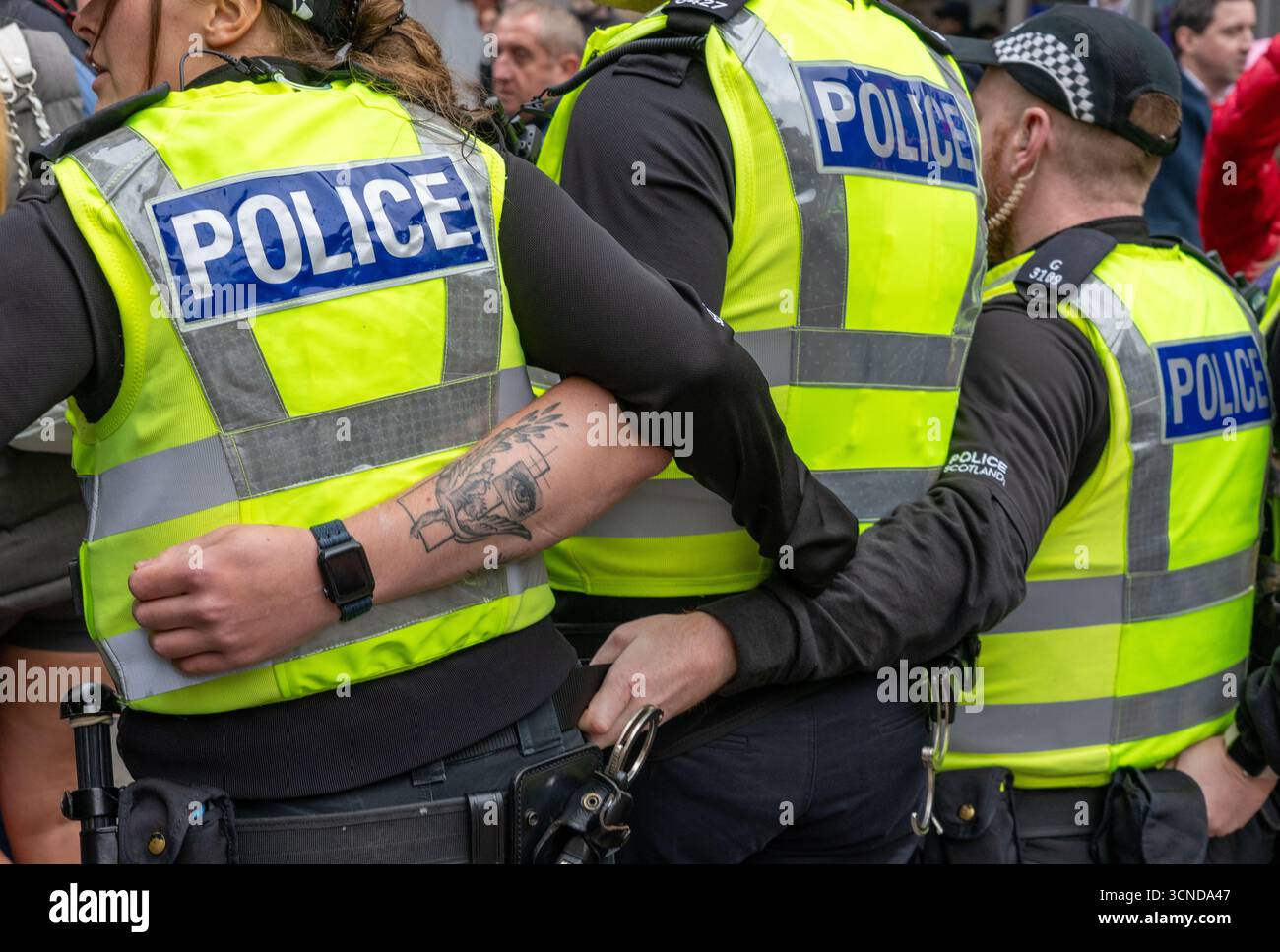 Glasgow, Scotland, 20th September 2025. Right wing demonstrators ...