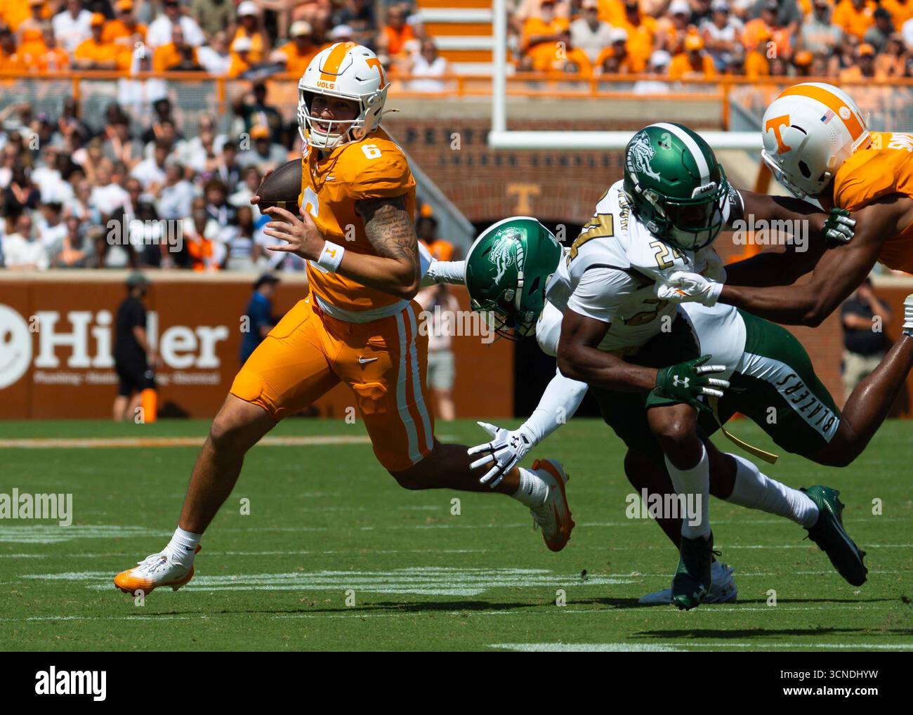 Joey aguilar hi-res stock photography and images - Alamy