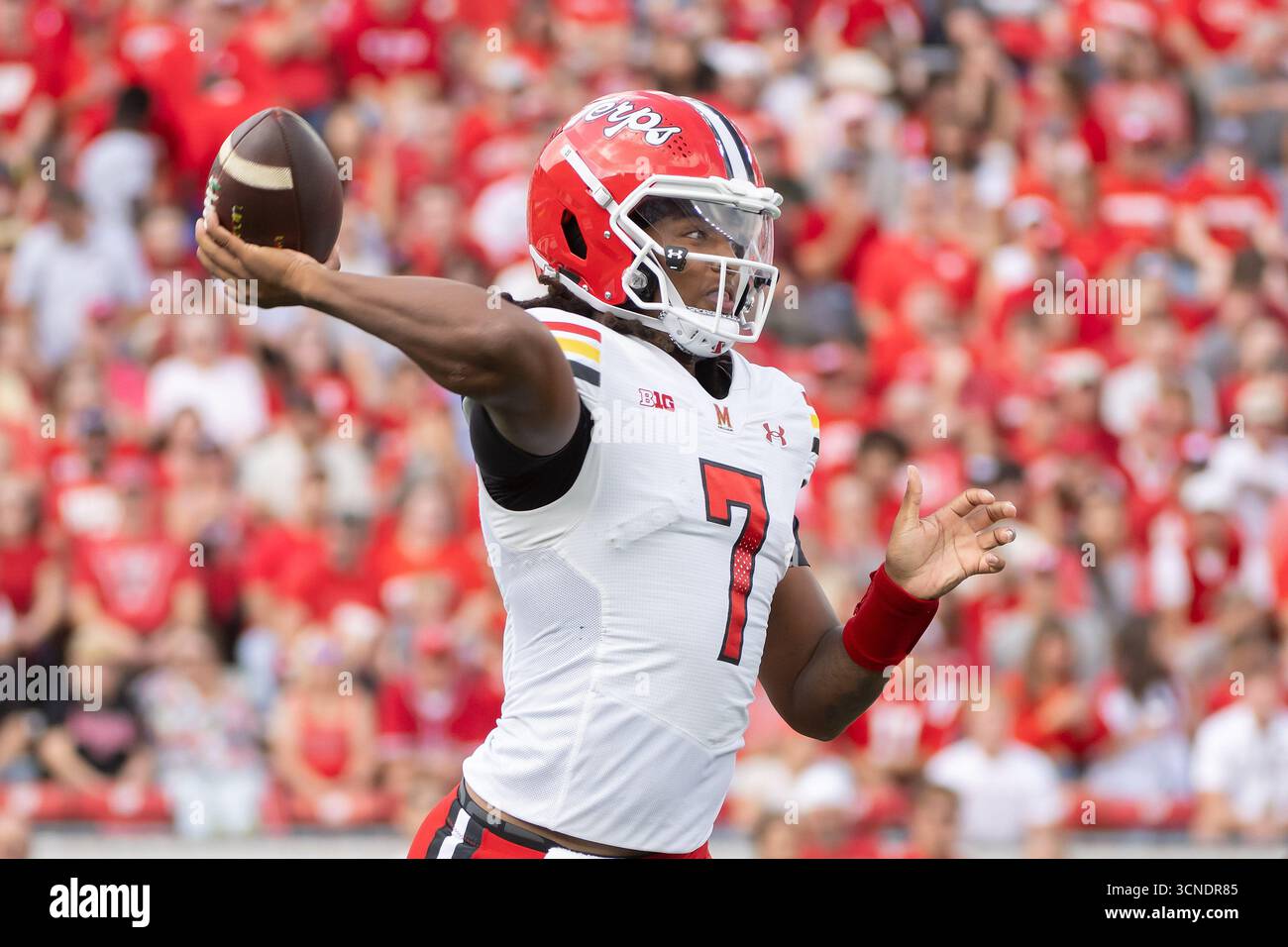 September 20, 2025: Maryland Terrapins quarterback Malik Washington (7) passes the ball during ...