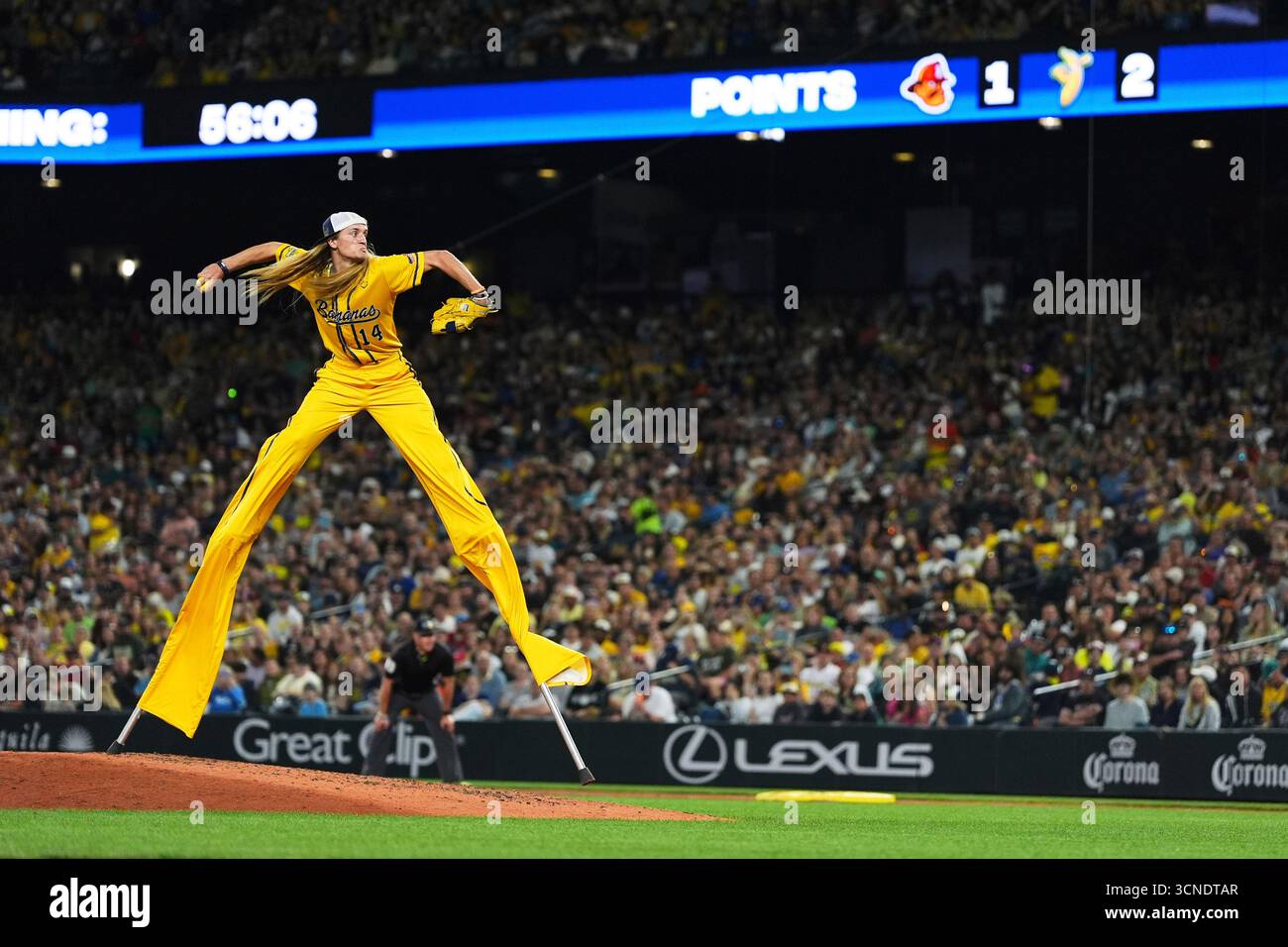 Savannah Bananas' Dakota "Stilts" Albritton pitches against the ...