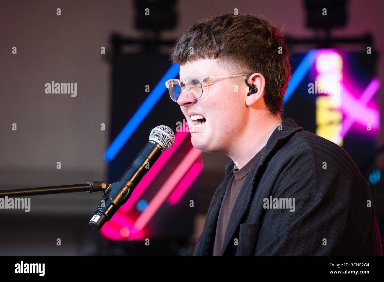 Baden-Baden, Germany, 20th September 2025 Teenage singer songwriter ...