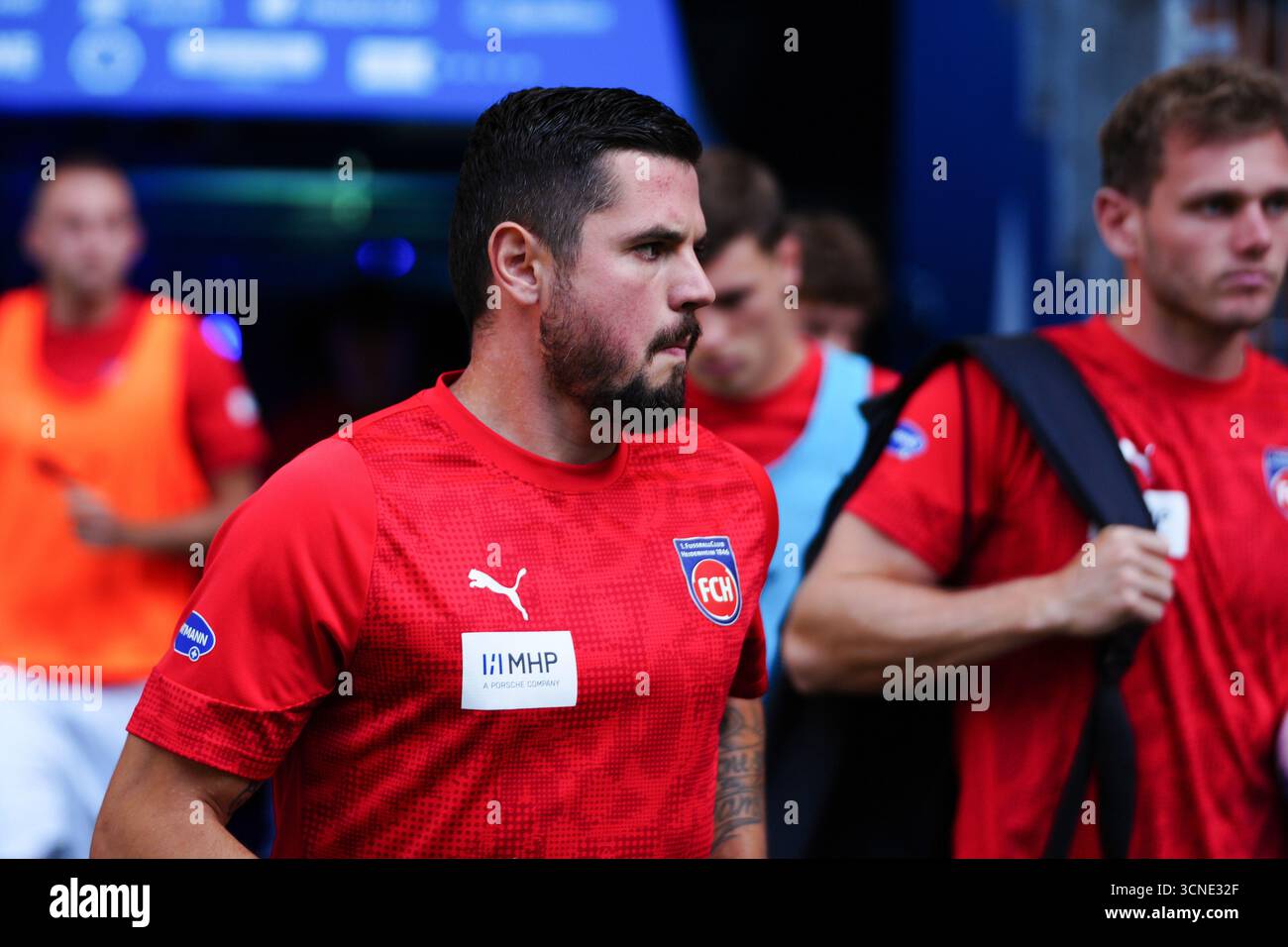 Marnon Busch (1. FC Heidenheim, #02) GER, Hamburger SV vs. 1. FC ...