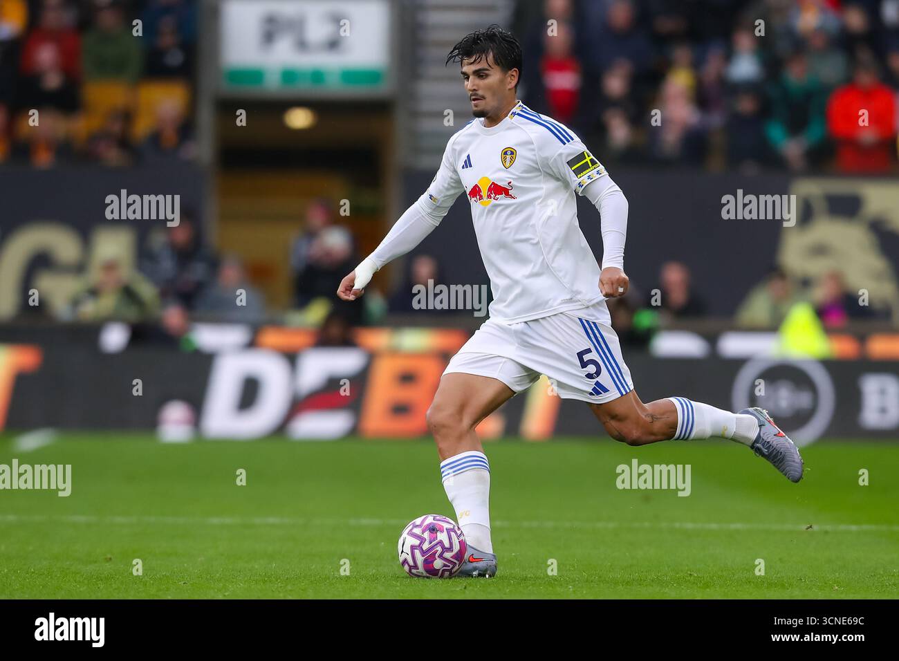 Pascal Struijk Of Leeds United during the Wolverhampton Wanderers FC v ...