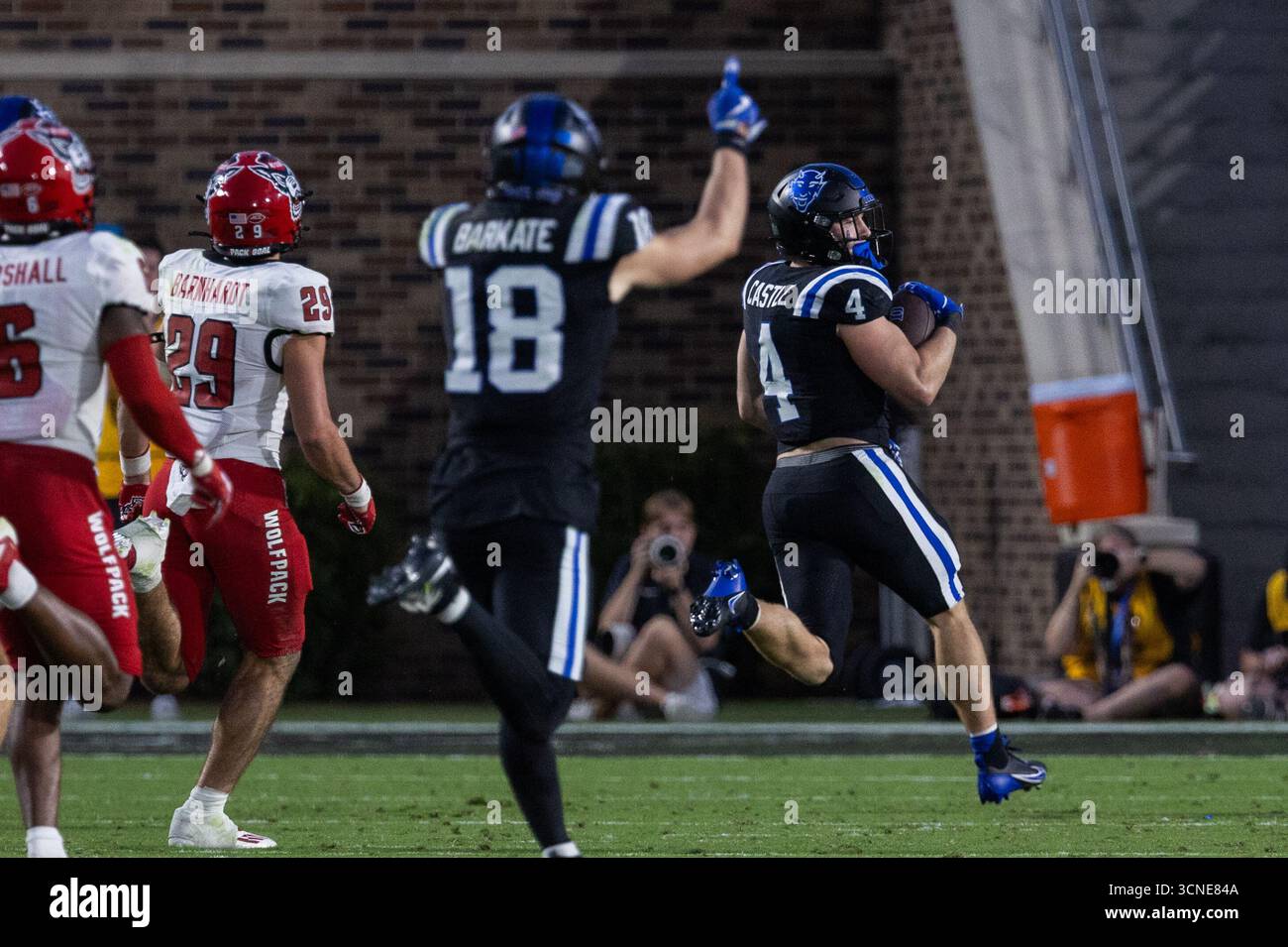 Durham, NC, USA. 20th Sep, 2025. Duke Blue running back Anderson Castle ...