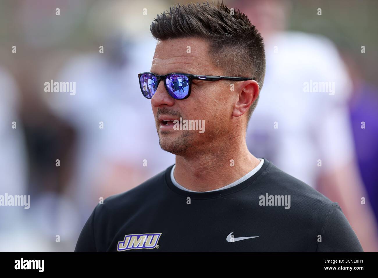September 20, 2025: James Madison Dukes head coach Bob Chesney before ...
