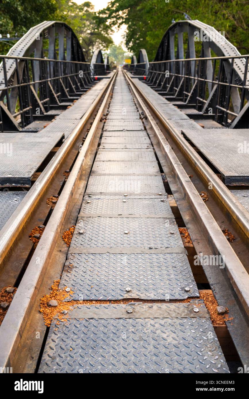 The popular tourist destination,normally crawling with tourists,is ...