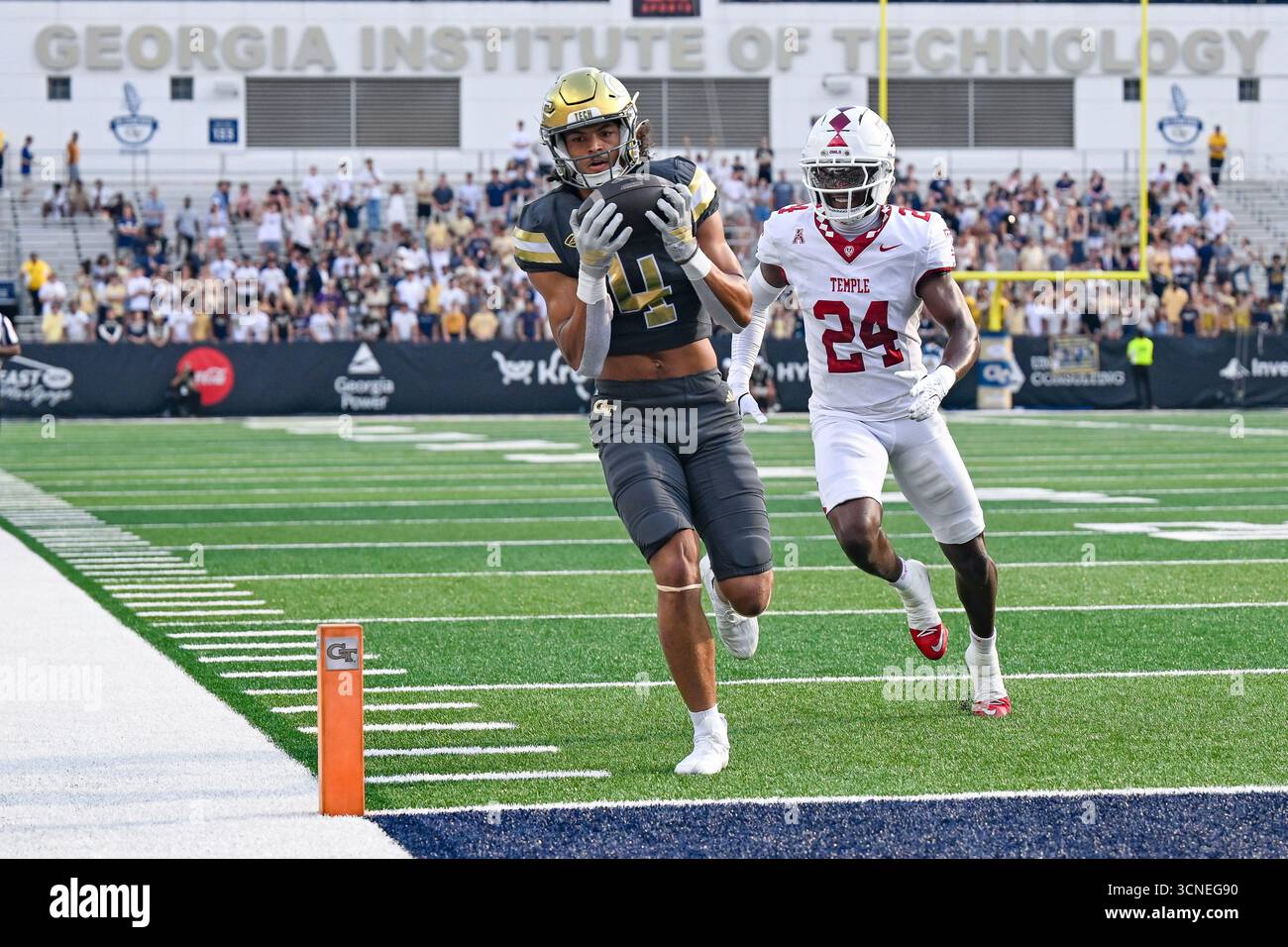 ATLANTA, GA - SEPTEMBER 20: Georgia Tech wide receiver Isiah Canion (4 ...
