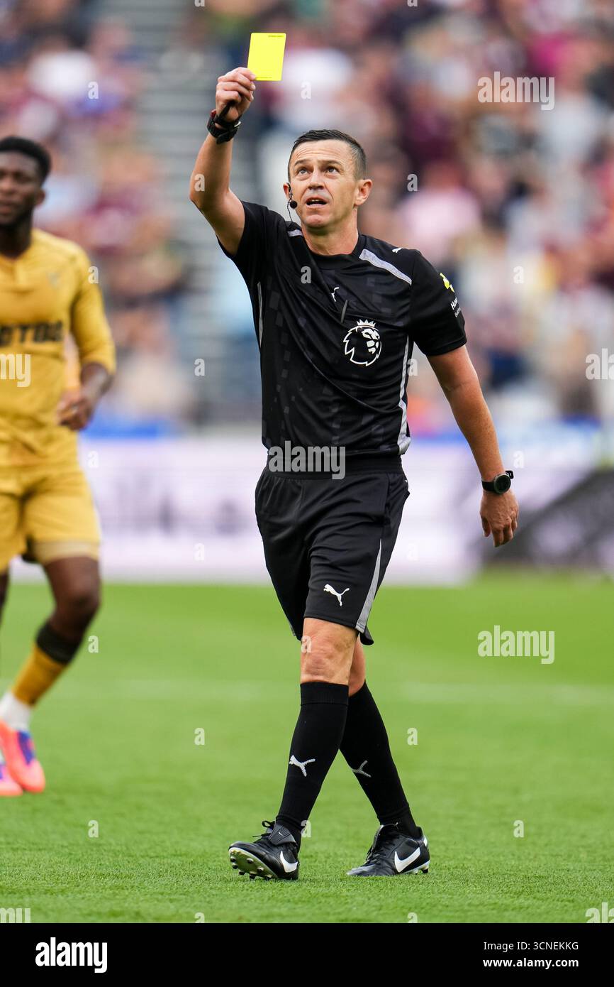 Tony Harrington the referee during the Premier League match West Ham ...