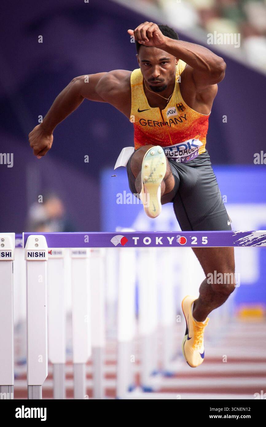 Leo Neugebauer (GER) bei den 110m H?rden im Rahmen des Zehnkampfes an Tag 9 der World Athletics ...