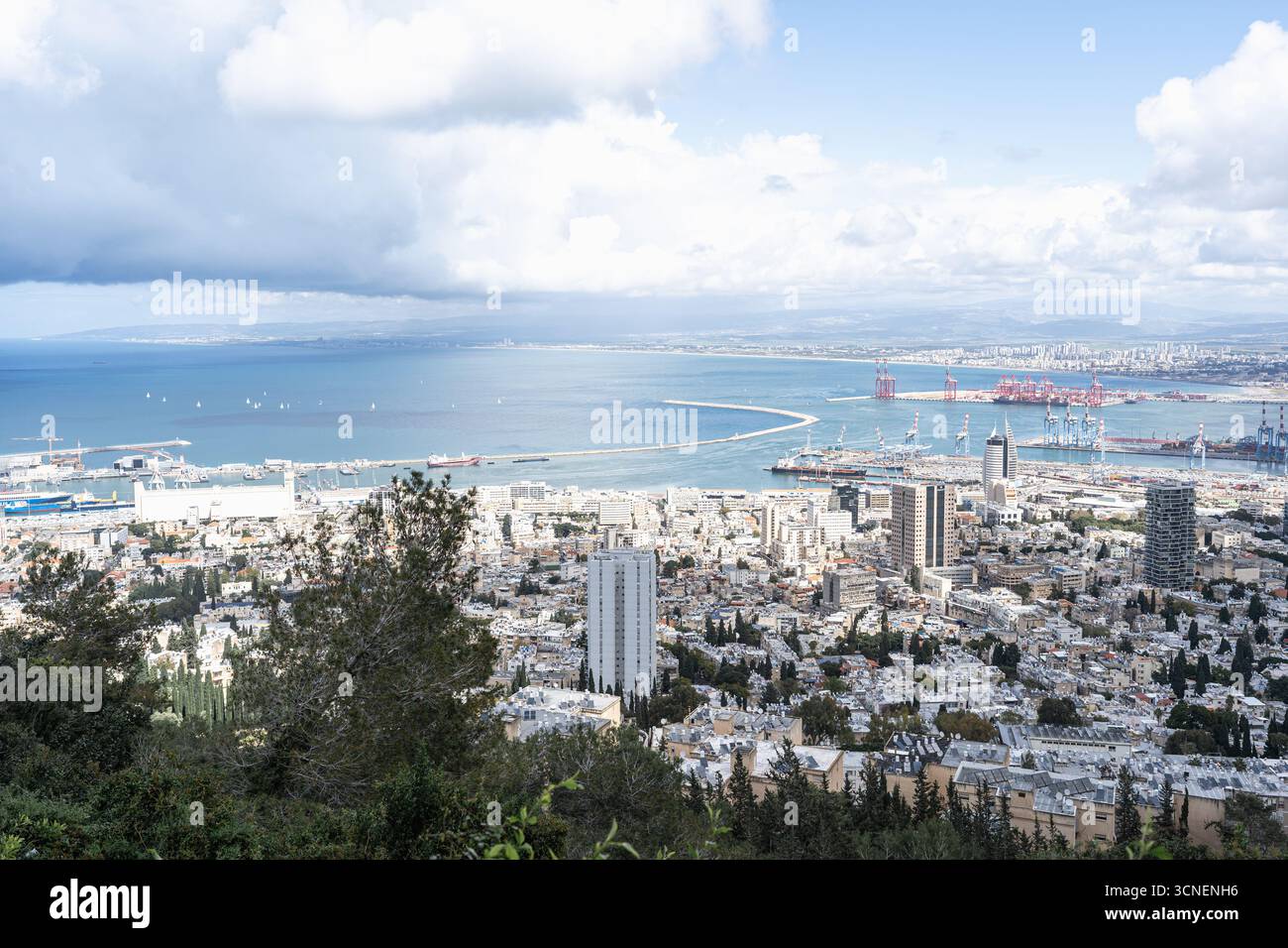 Blend of ships hi-res stock photography and images - Alamy
