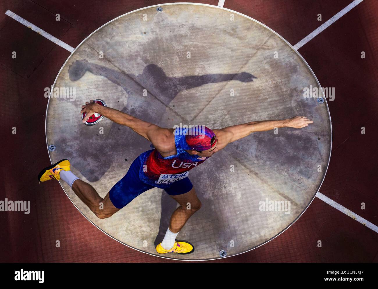 250921 Harrison Williams of USA competes in men's decathlon discus ...