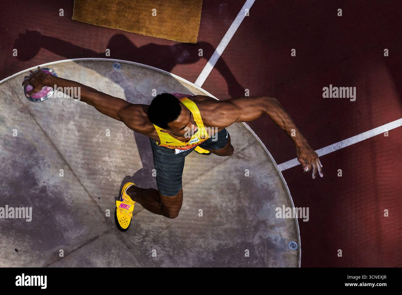250921 Leo Neugebauer of Germany competes in men's decathlon discus ...