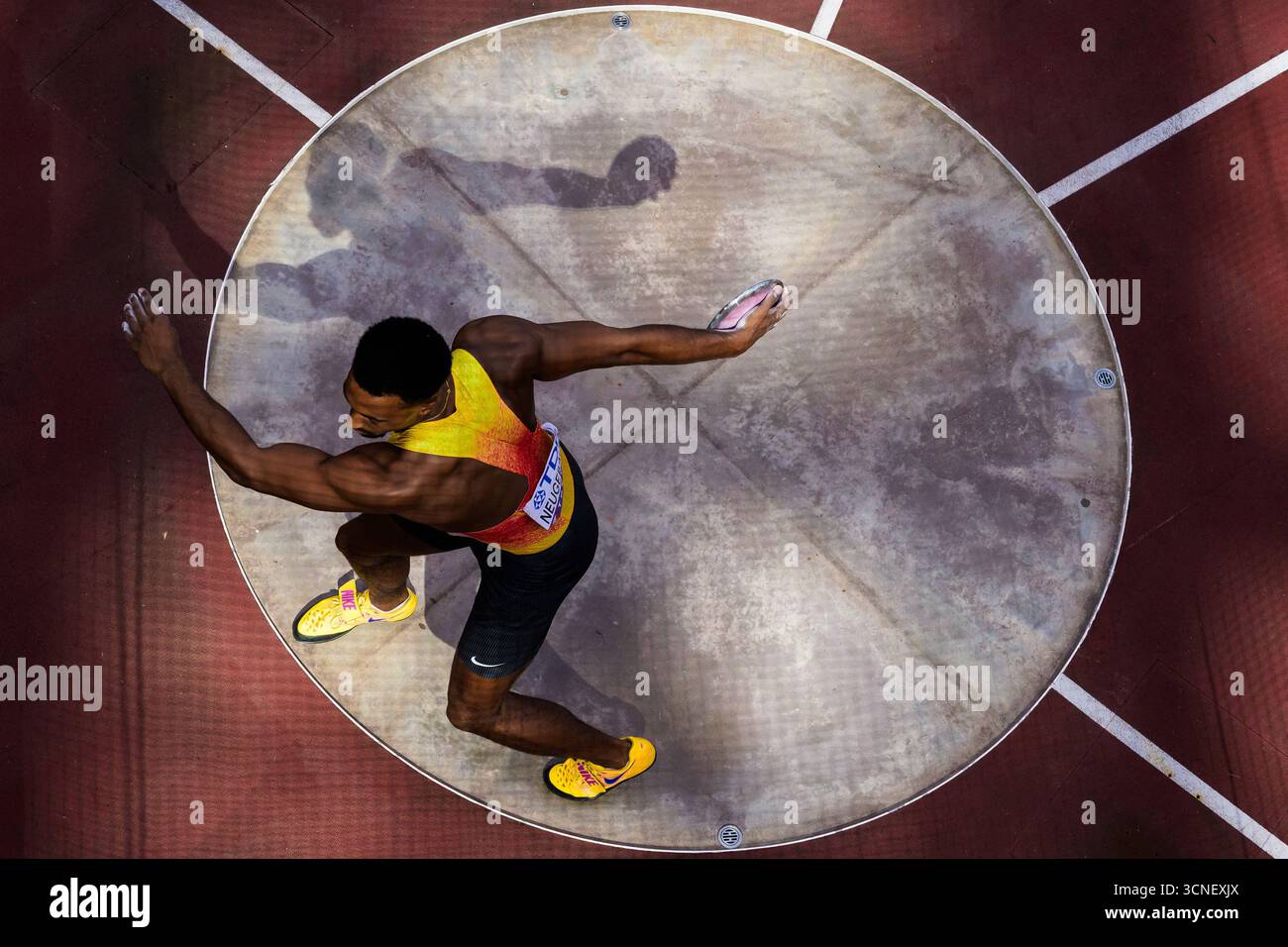 250921 Leo Neugebauer of Germany competes in men's decathlon discus ...