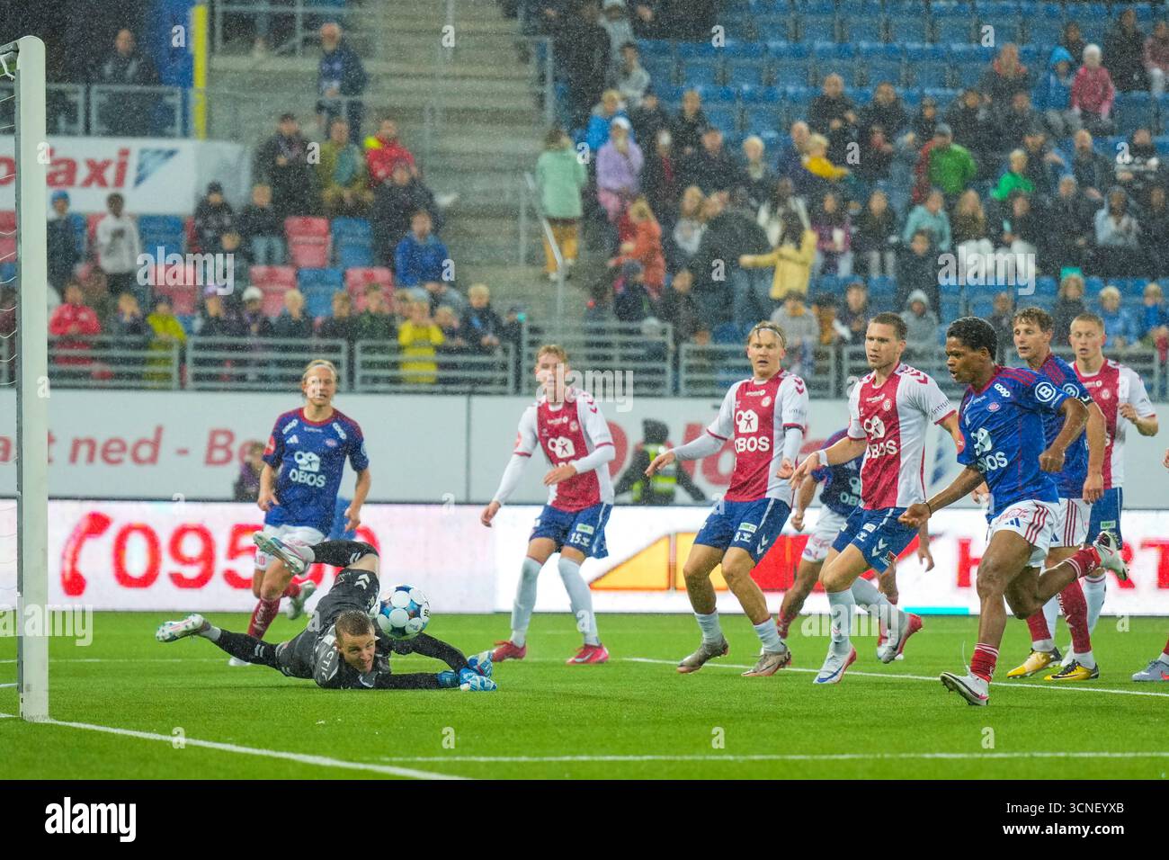 Oslo 20250920. The elite football match between Vålerenga and KFUM at ...