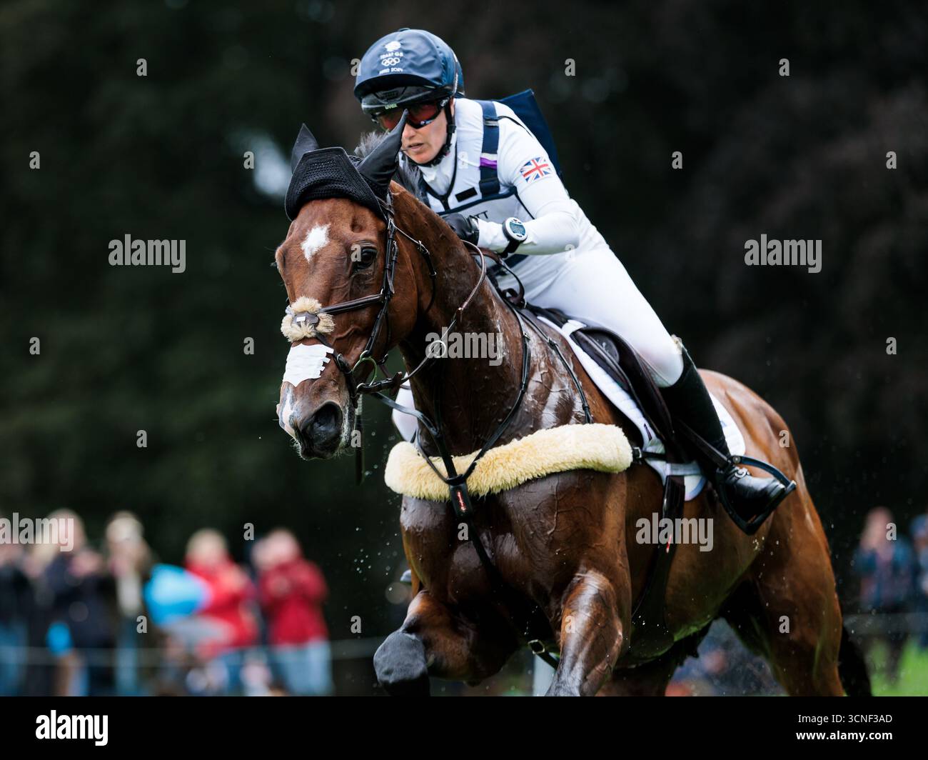 Laura Collett of Great Britain riding London 52 during the cross ...