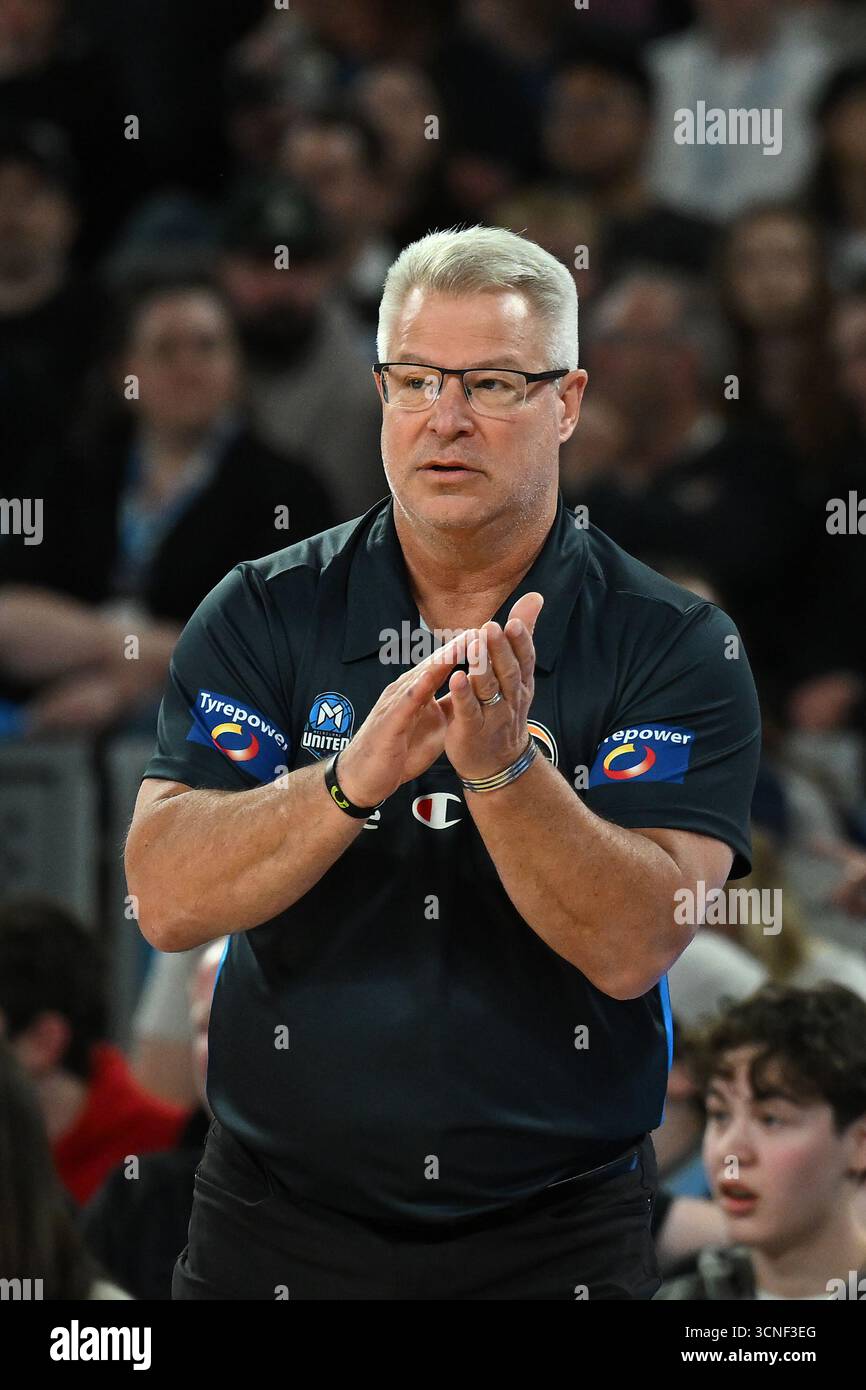 Melbourne United head coach Dean Vickerman during the NBL Round 1 match ...