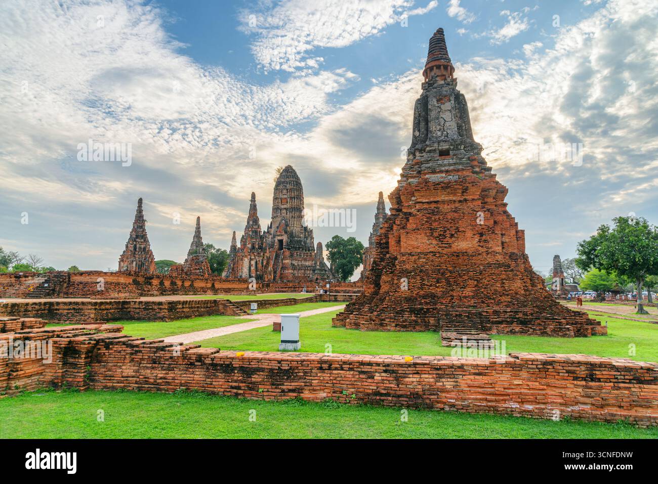 Scenic ruins of Wat Chaiwatthanaram in Ayutthaya, Thailand. Amazing ...