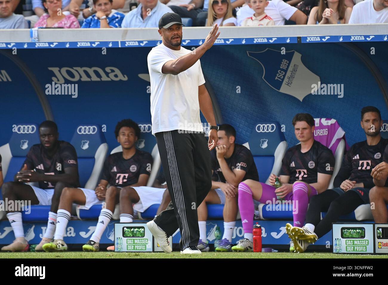 Coach Vincent KOMPANY (FC Bayern Munich), gesture, gives instructions ...