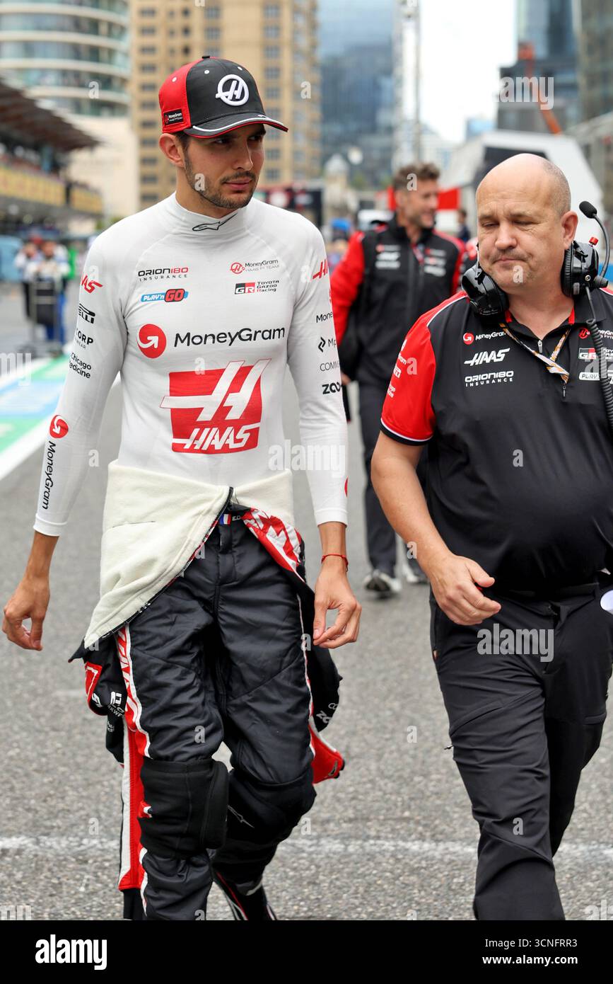 Esteban Ocon (FRA) Haas F1 Team on the grid. 21.09.2025. Formula 1 ...