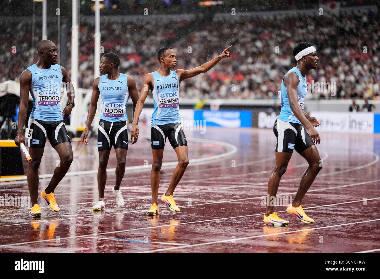 Team Botswana celebrate their win at the men's 4 X 400 meters relay at ...