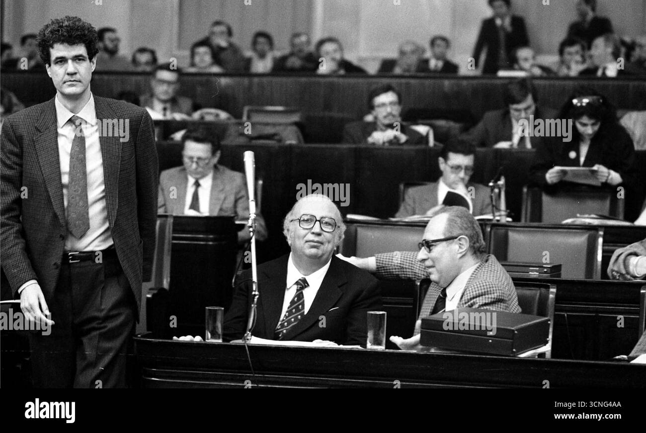 MILAN - **SPECIAL FEE** CITY COUNCIL MEETING, PALAZZO MARINO, SPEECHES ...