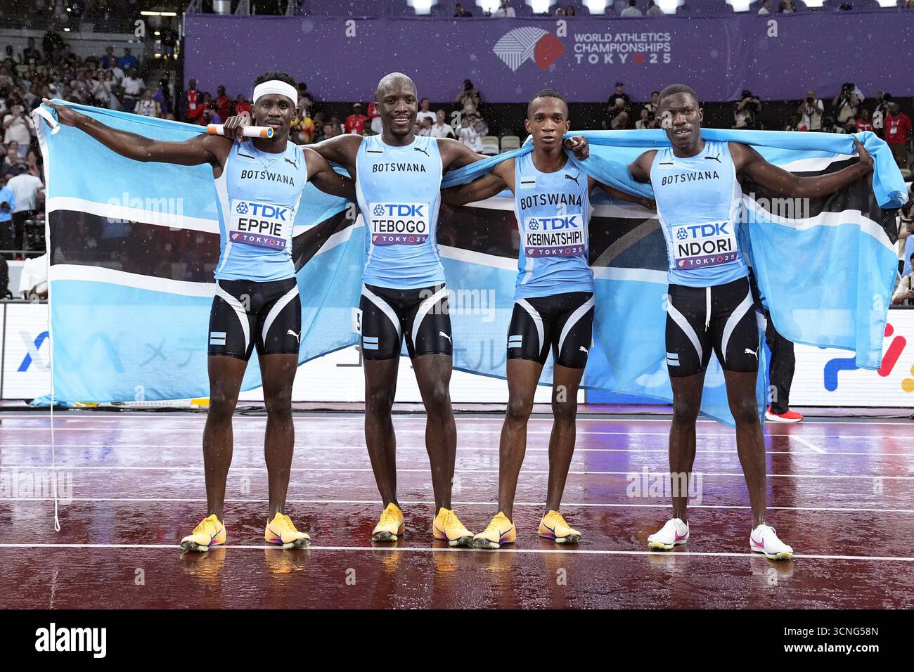 Botswana athletes celebrate after winning the men's 4x400-meter relay ...