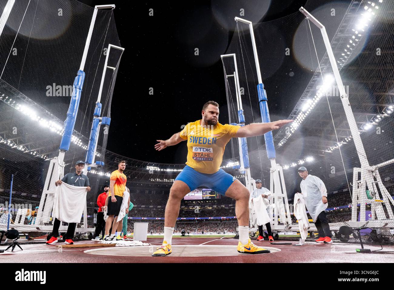 250921 Daniel Ståhl of Sweden testing the ring as the men's discus ...