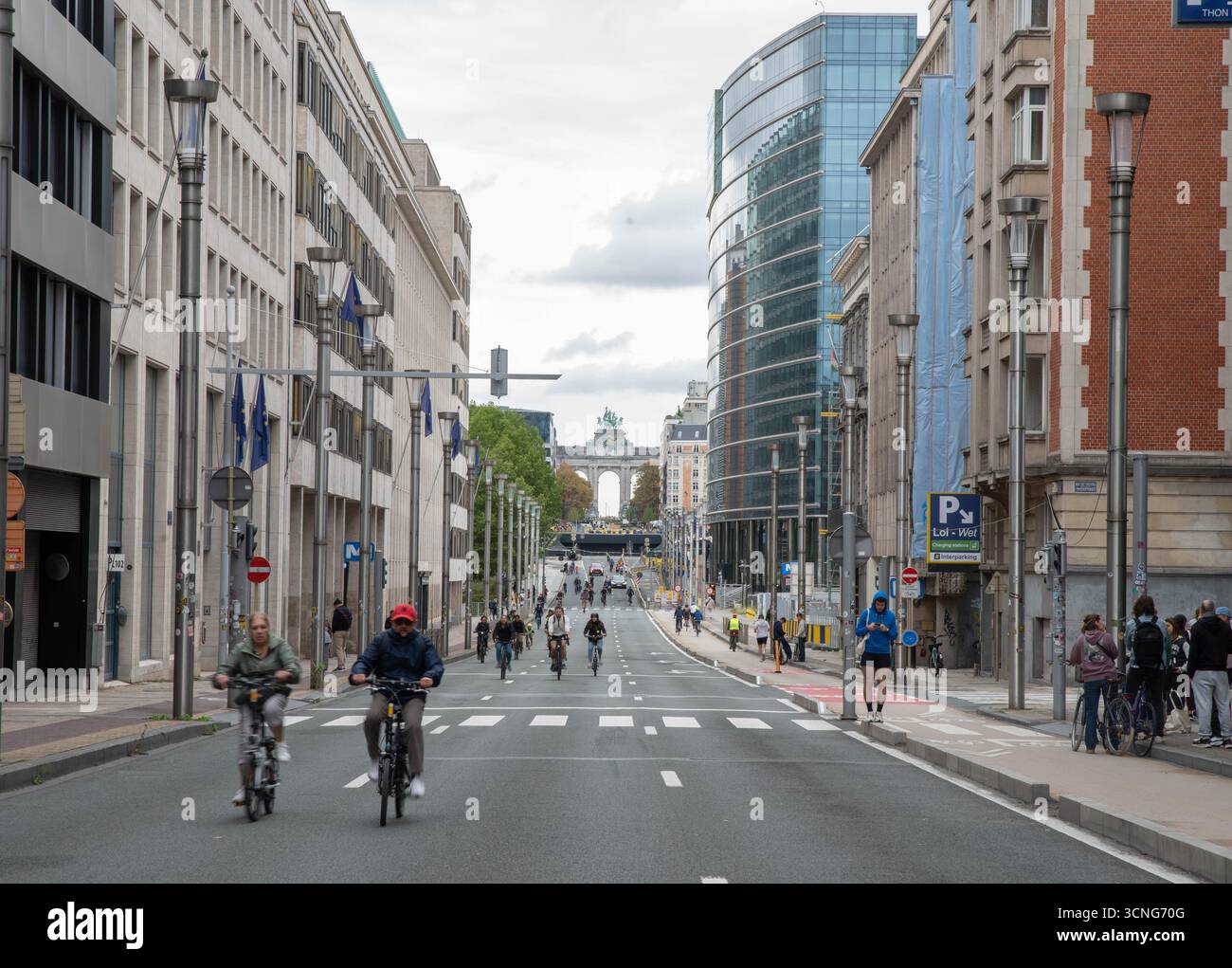 Brussels, Belgium. 21st Sep, 2025. Cyclists pictured during a car free ...