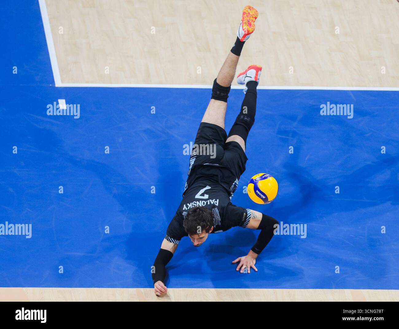 (250921) -- PASAY CITY, Sept. 21, 2025 (Xinhua) -- Luciano Palonsky of ...
