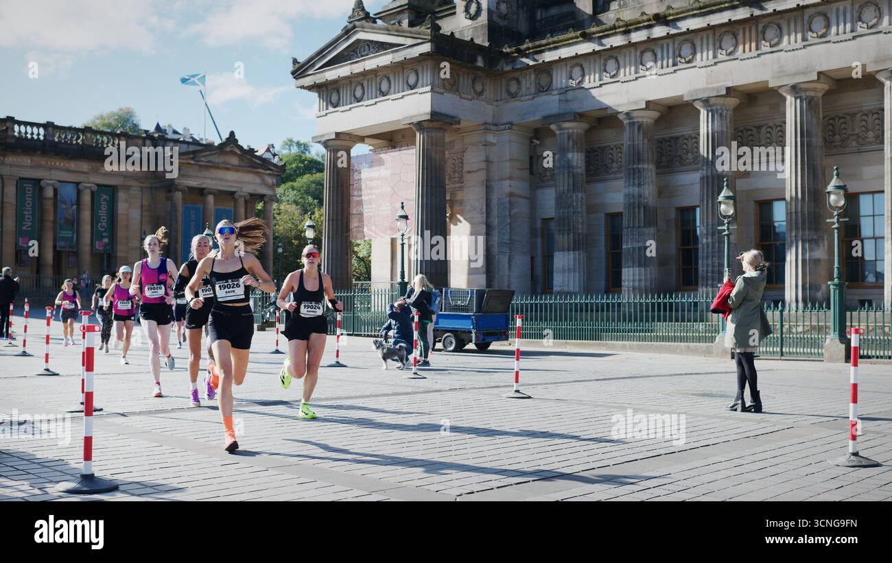 Edinburgh Scotland, UK 21 September 2025. Mens and Women’s 10K run ...