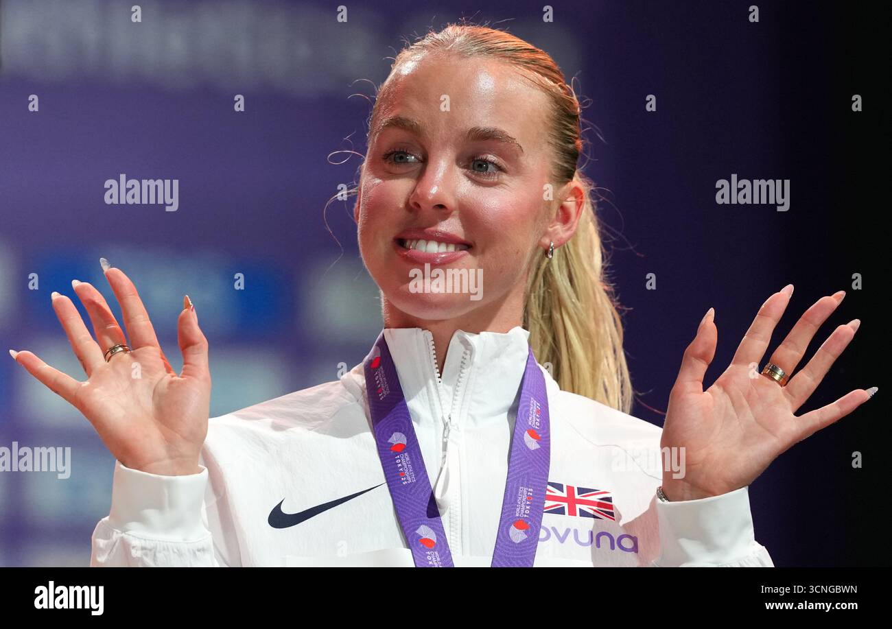 Great Britain's Keely Hodgkinson on the podium with her bronze medal ...