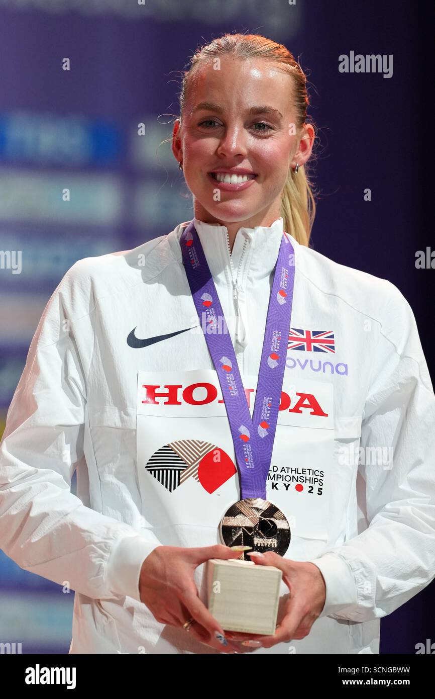 Great Britain's Keely Hodgkinson on the podium with her bronze medal ...