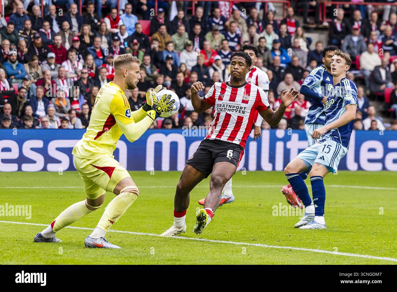 EINDHOVEN , 21-09-2025 , Philips stadium , season 2025 / 2026 , Dutch ...
