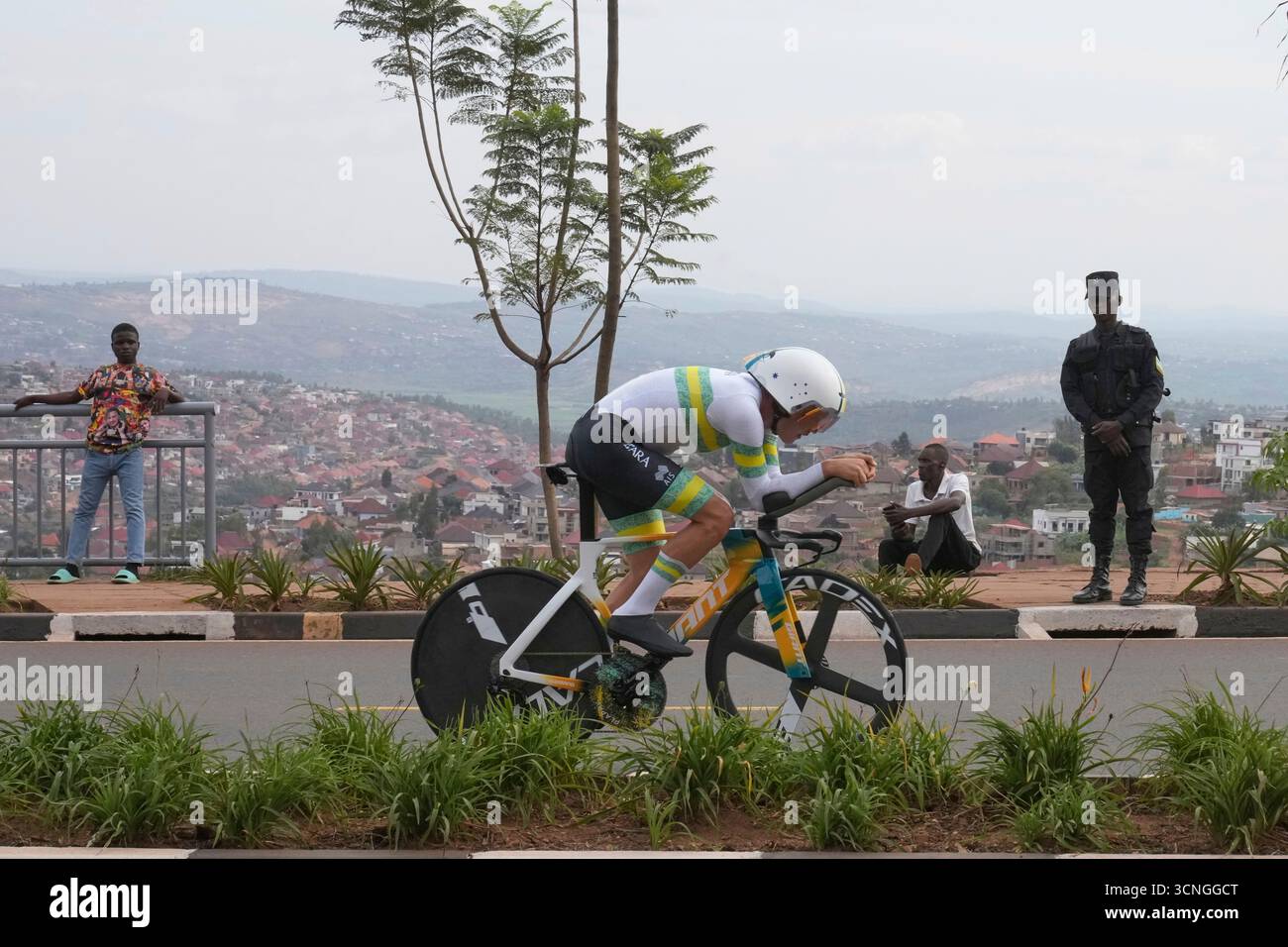 Australia's Lucas Plapp competes, during the men's elite individual ...