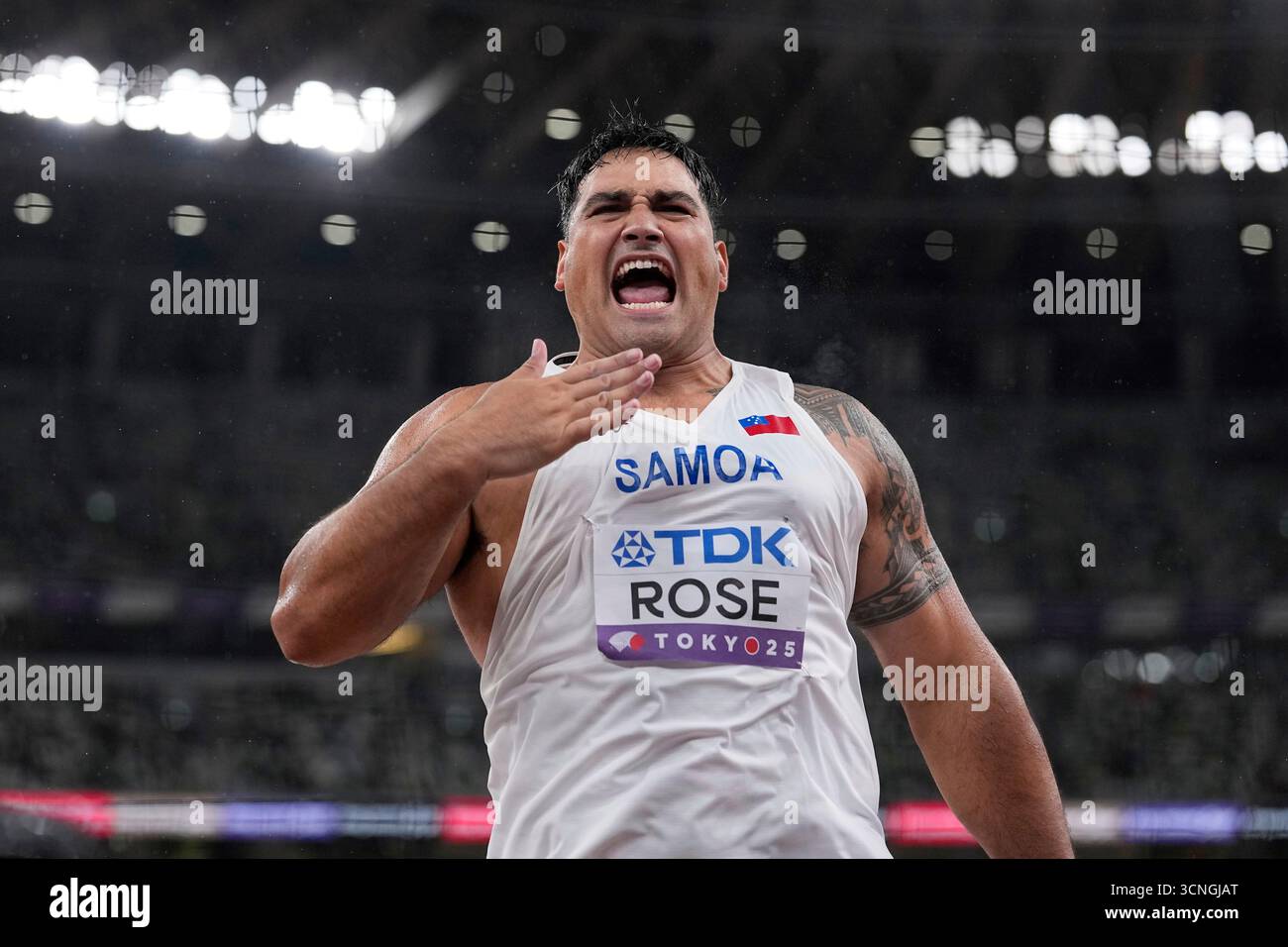 Samoa's Alex Rose reacts after an attempt in the men's discus throw ...