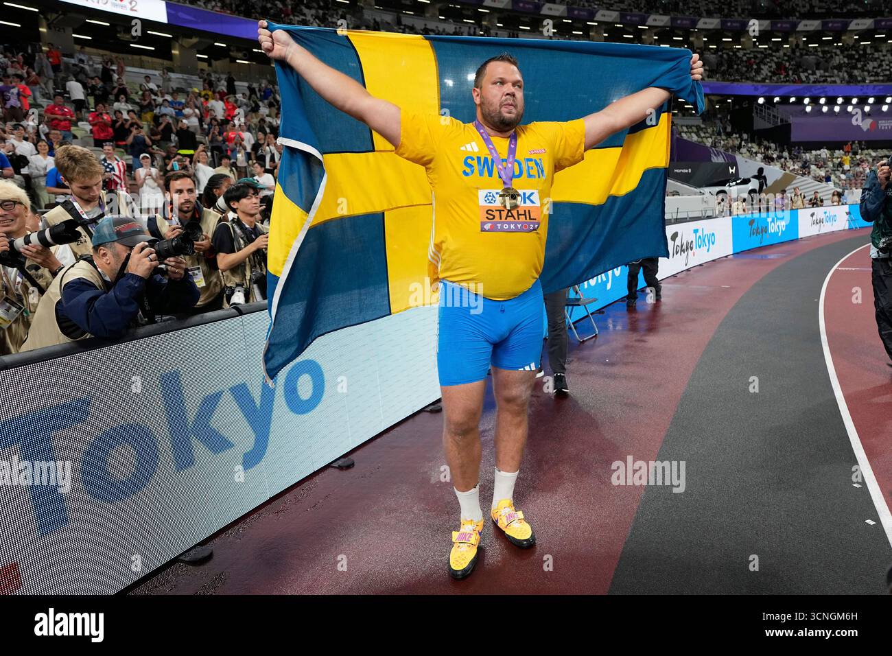 Sweden's Daniel Stahl reacts after winning the men's discus throw final ...