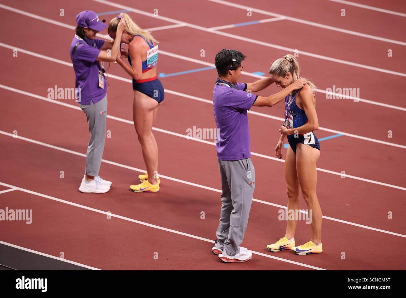 Great Britain's Georgia Hunter Bell and Keely Hodgkinsonreceive their ...