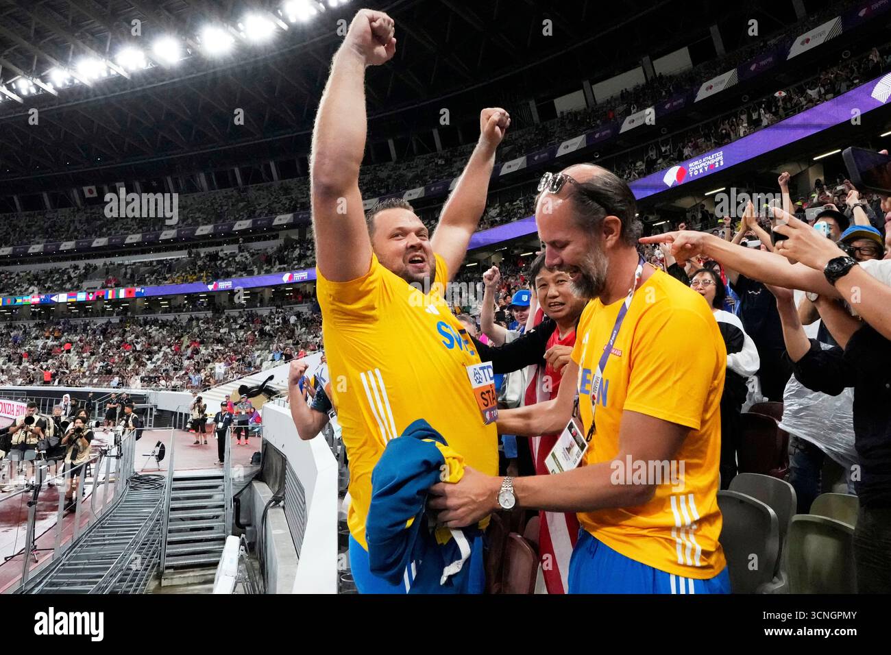 Sweden's Daniel Stahl reacts after winning the men's discus throw final ...