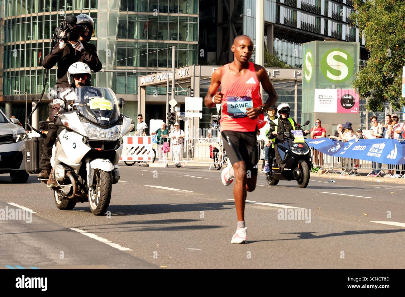 21.09.2025, Berlin, Berlin, DEU, BMW Berlin Marathon 2025, im Bild ...