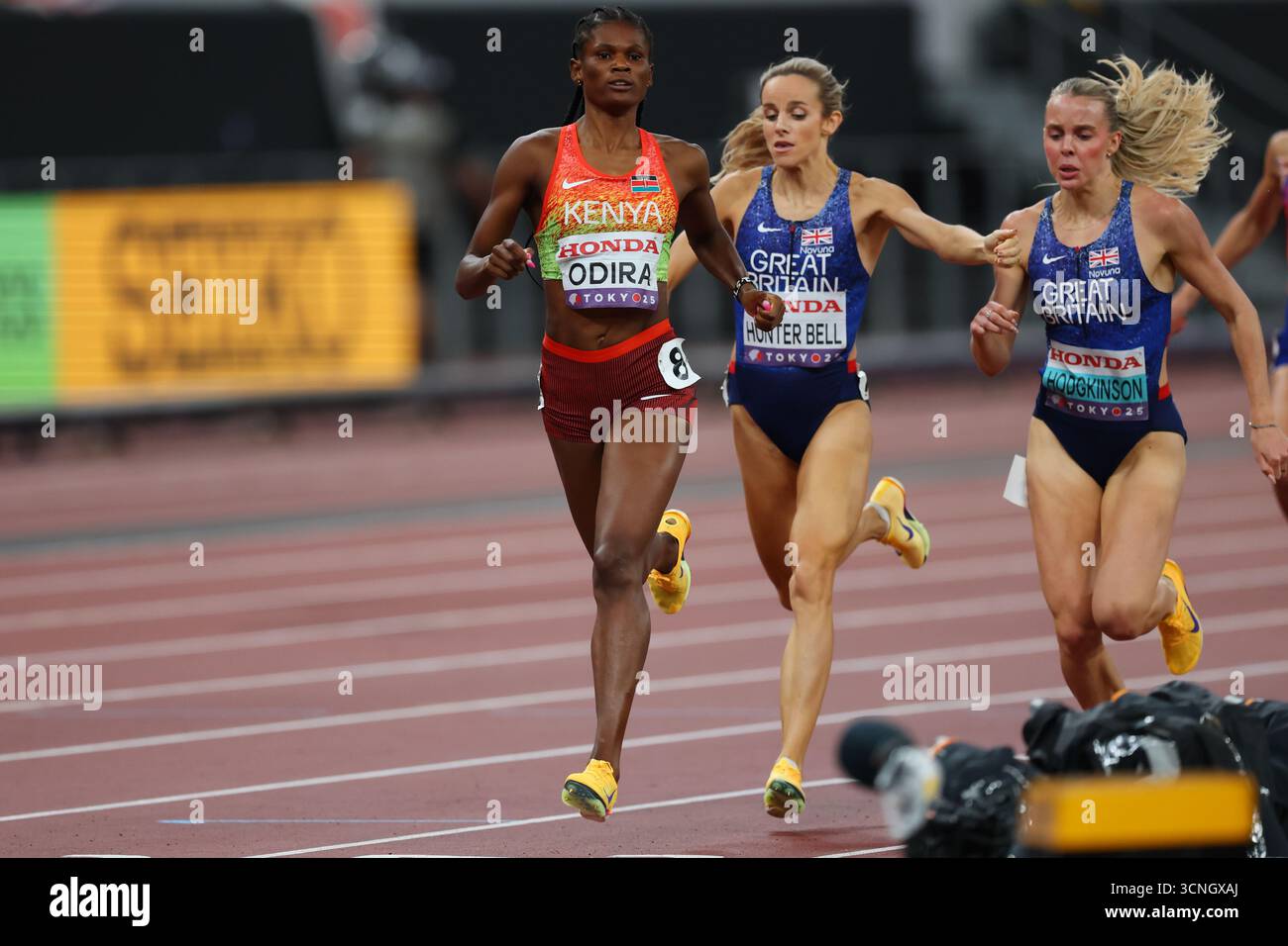 (L to R) Lilian ODIRA (KEN), Georgia HUNTER BELL (GBR), Keely ...