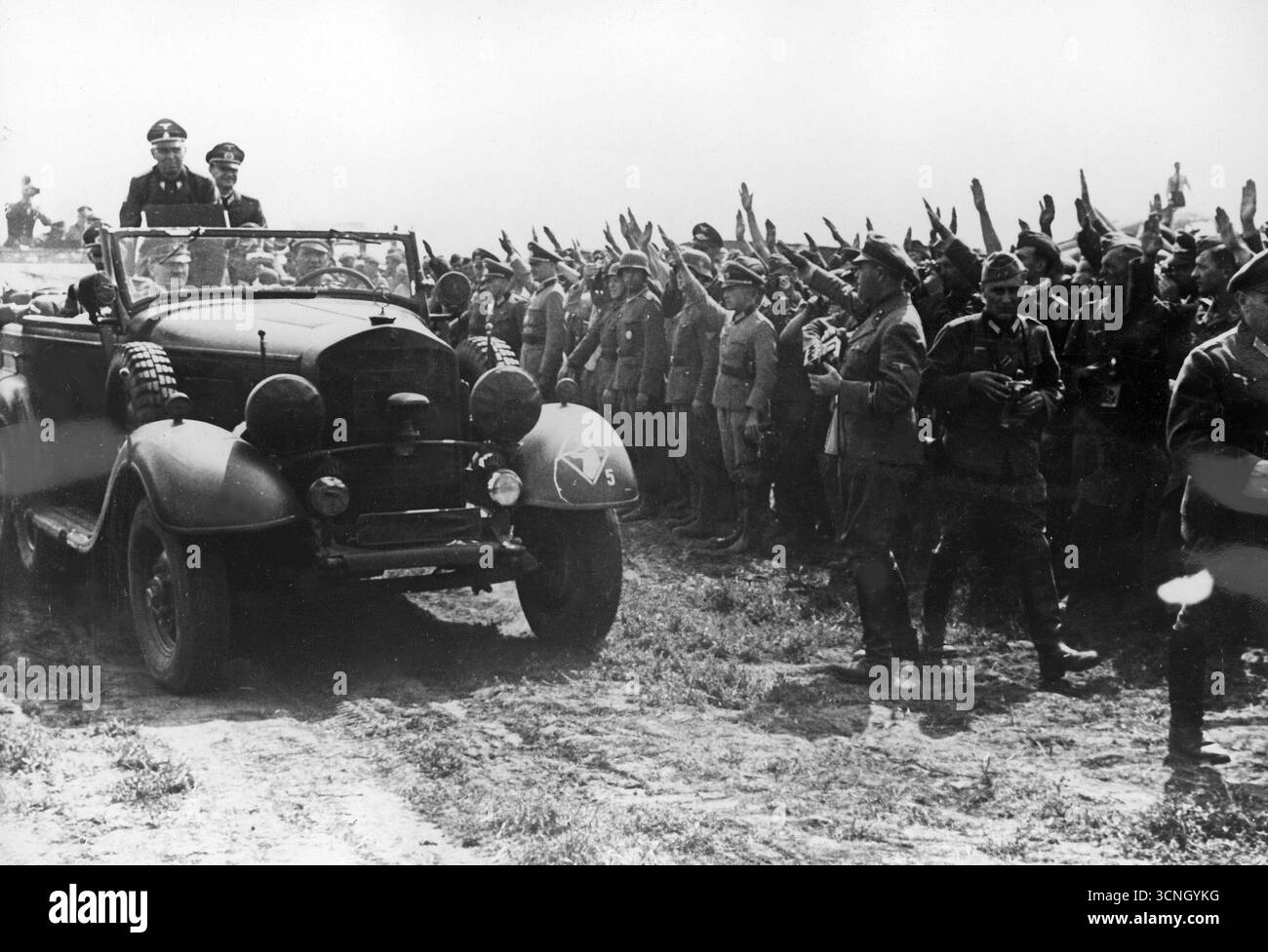 Hitler hi-res stock photography and images - Alamy
